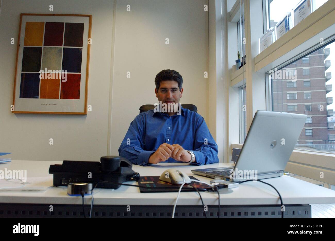 ELDAR TUVEY OF SCAN SAFE. 18 1/06 TOM PILSTON Stock Photo - Alamy