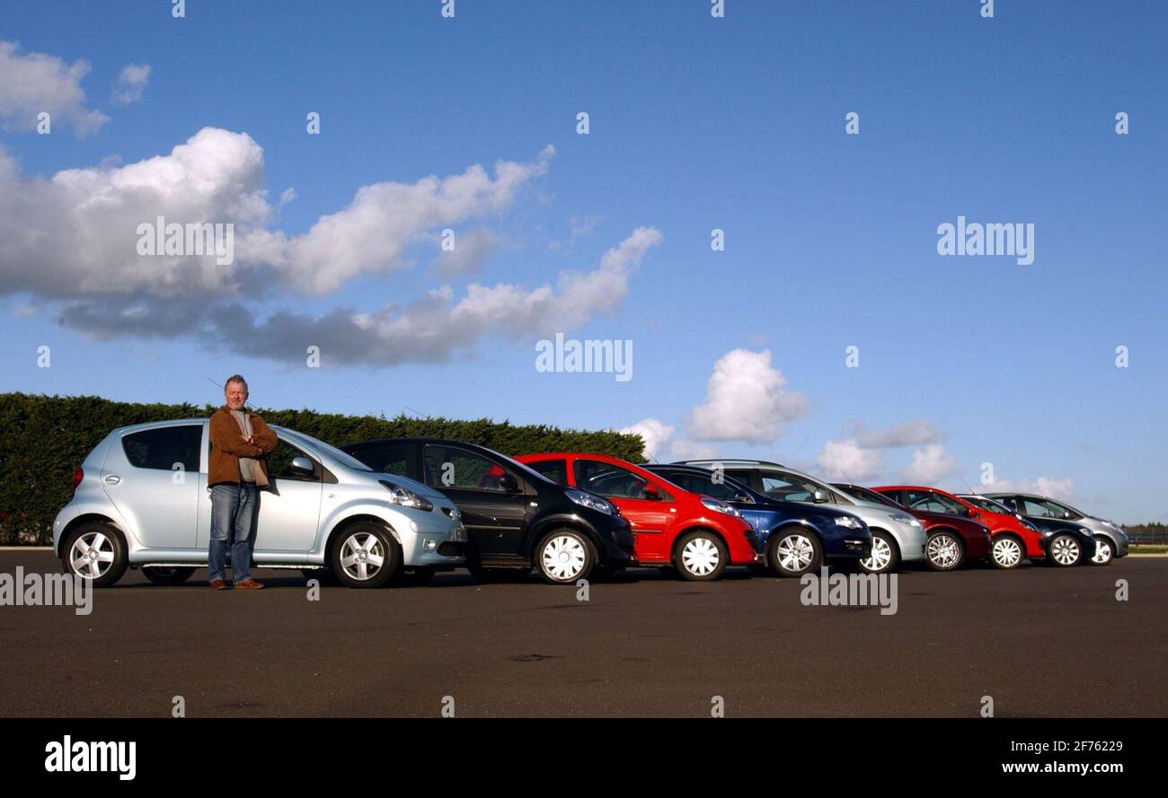 JOHN SIMISTER WITH THE SHORT LIST FOR CAR OF THE YEAR.1/11/05 TOM ...
