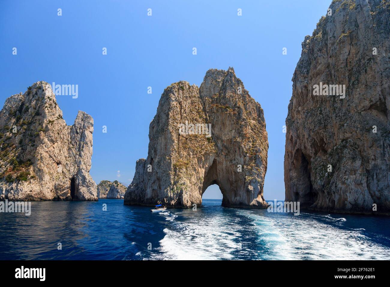 Italian seascapes hi-res stock photography and images - Alamy