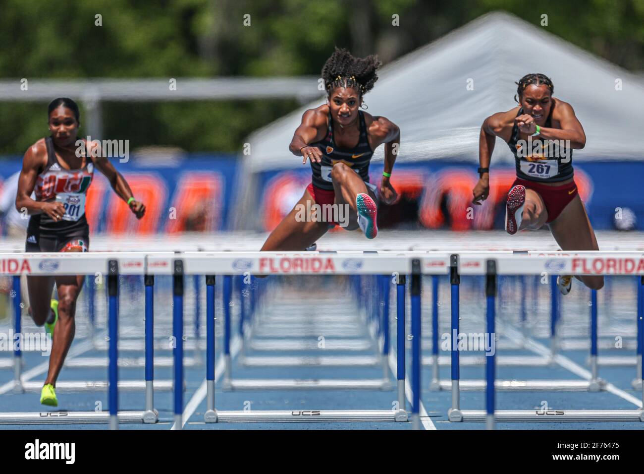 Womens 100 meter hurdles hi-res stock photography and images - Alamy