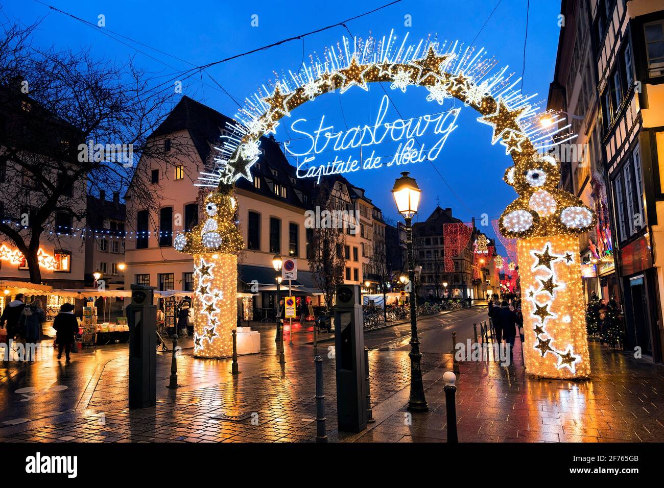 Strasbourg christmas market hi-res stock photography and images - Alamy