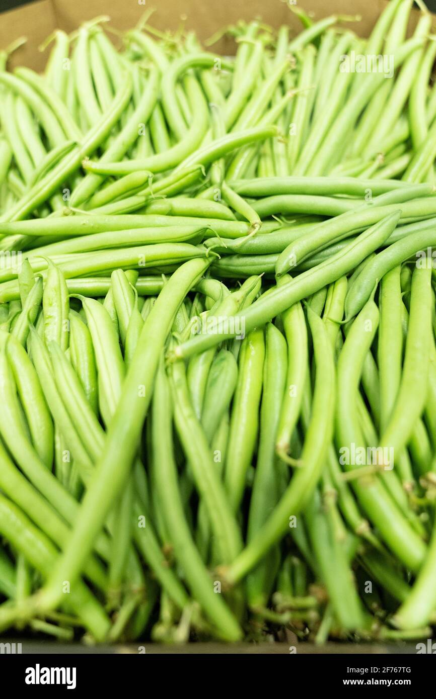 Uncooked fine beans hi-res stock photography and images - Alamy