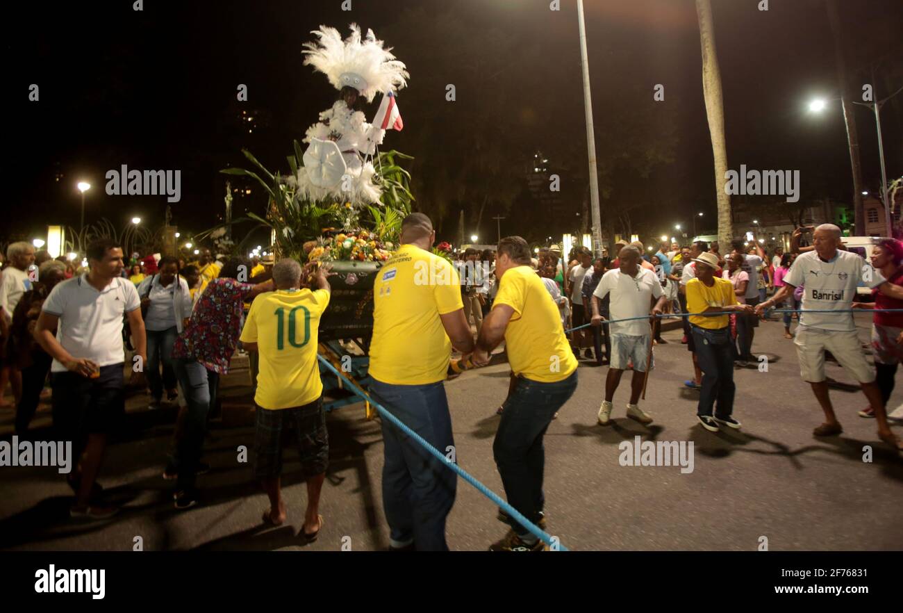 salvador, bahia / brazil - july 2, 2017: People follow the departure of ...
