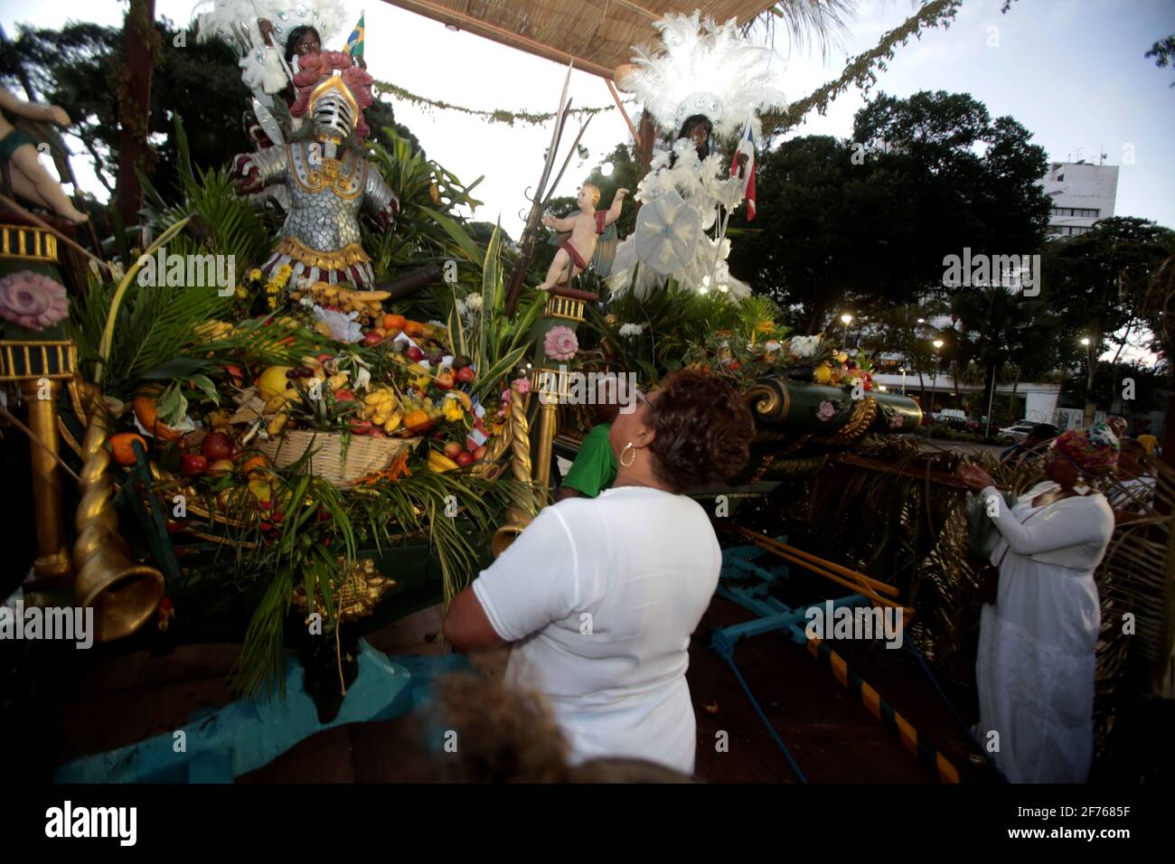 salvador, bahia / brazil - july 2, 2017: People follow the departure of ...