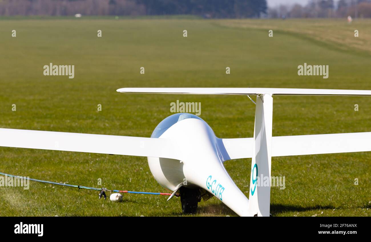 Alexander Schleicher ASW24 glider being launched by wire Stock Photo ...