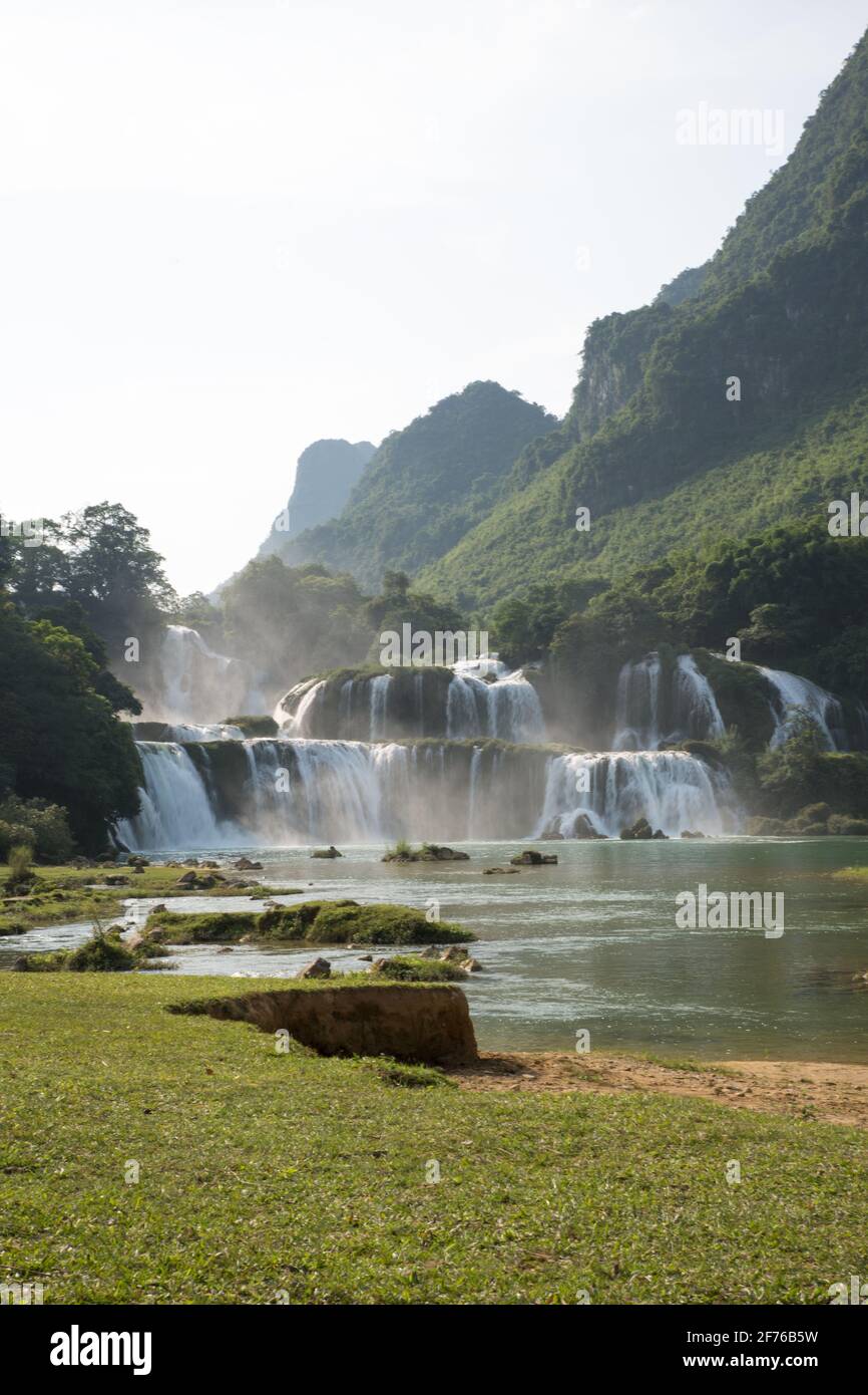 Ban gioc waterfall hi-res stock photography and images - Alamy