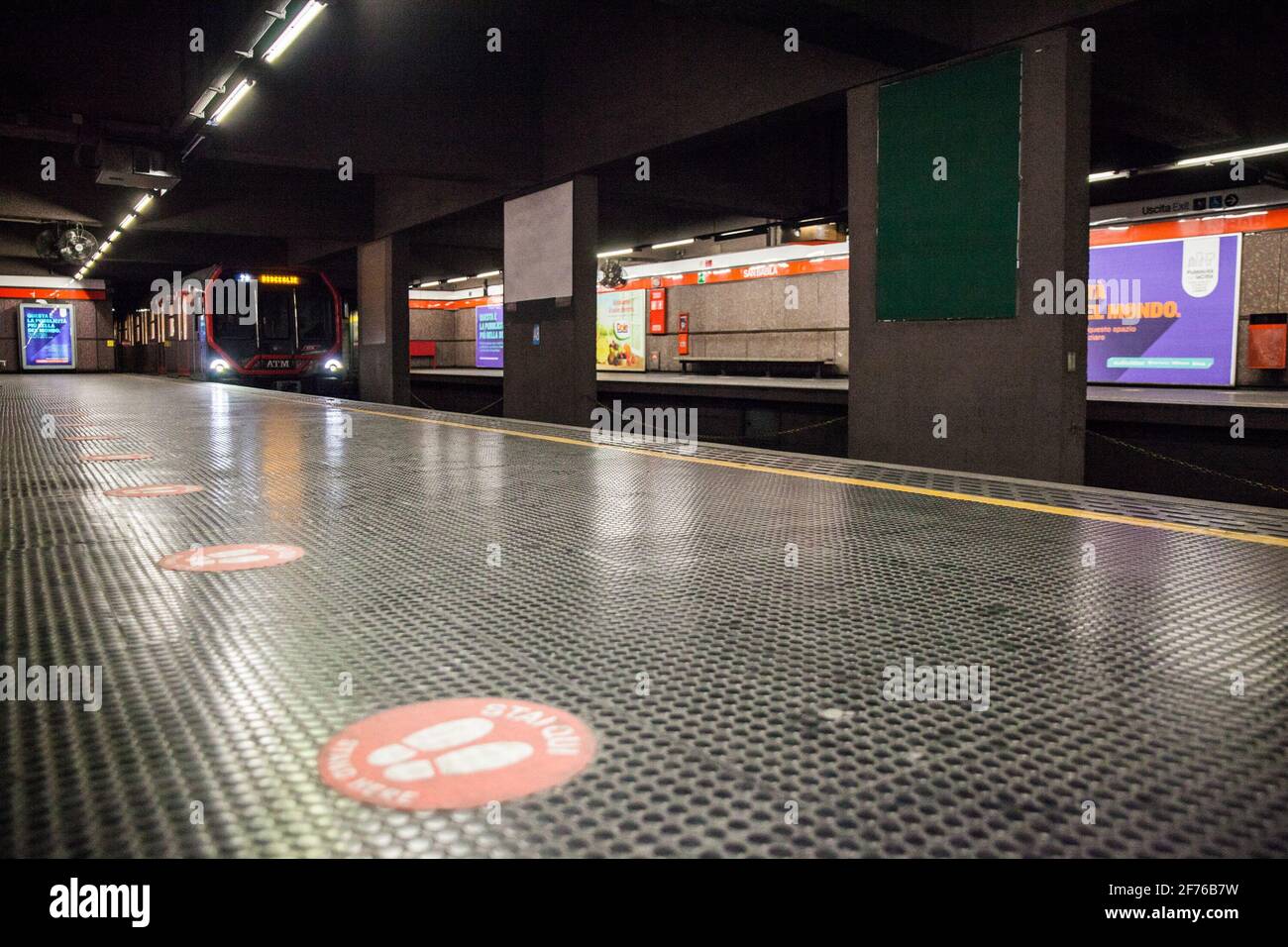 Punctuality in 2021 hi-res stock photography and images - Alamy