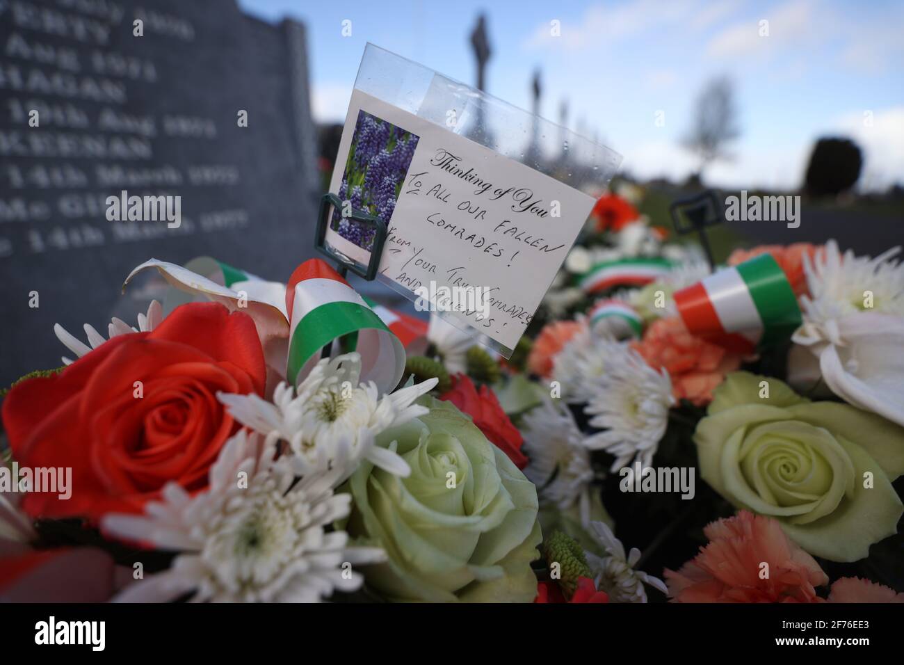 Derry city cemetery hi-res stock photography and images - Alamy