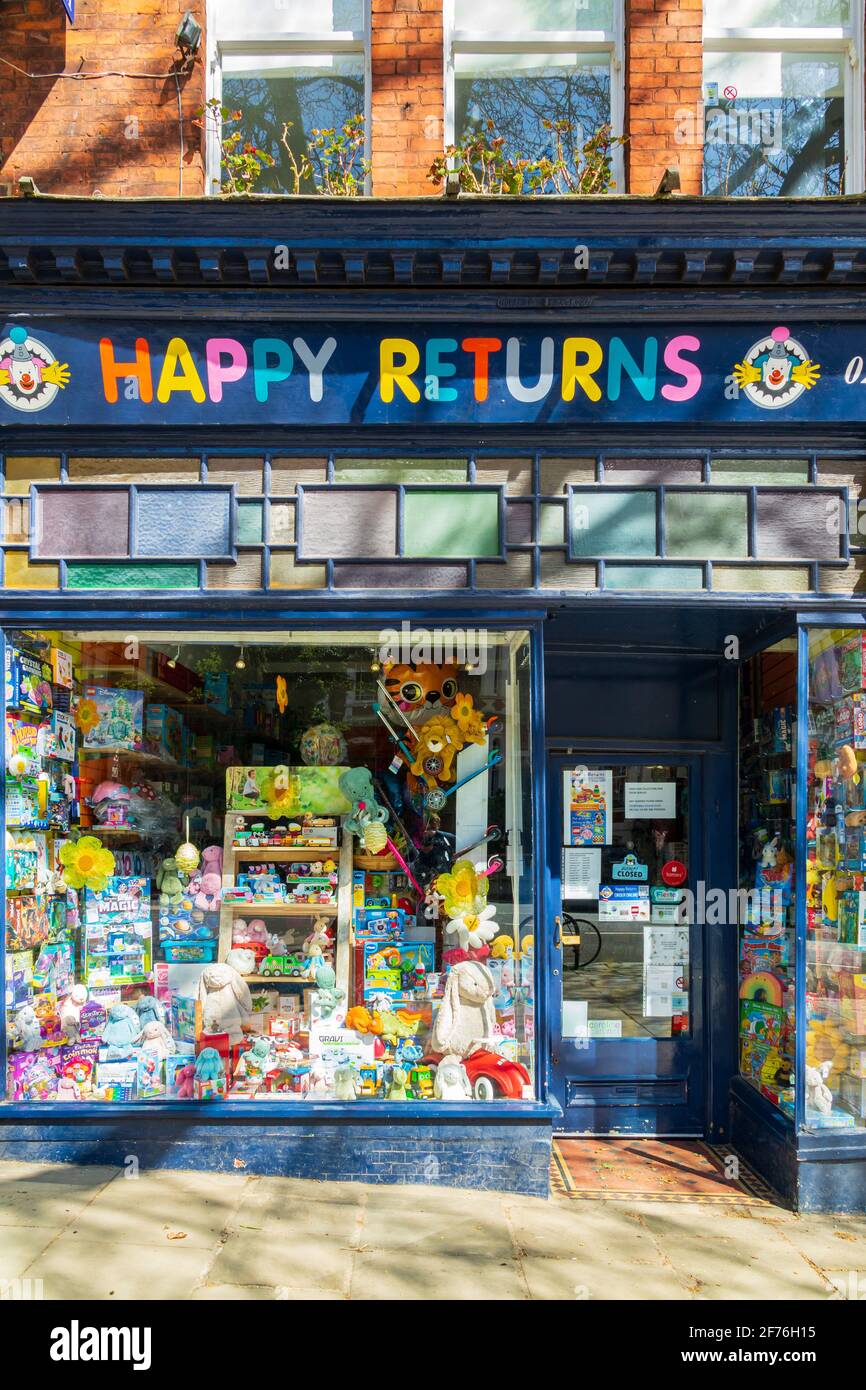 Returns Shop High Resolution Stock Photography and Images - Alamy