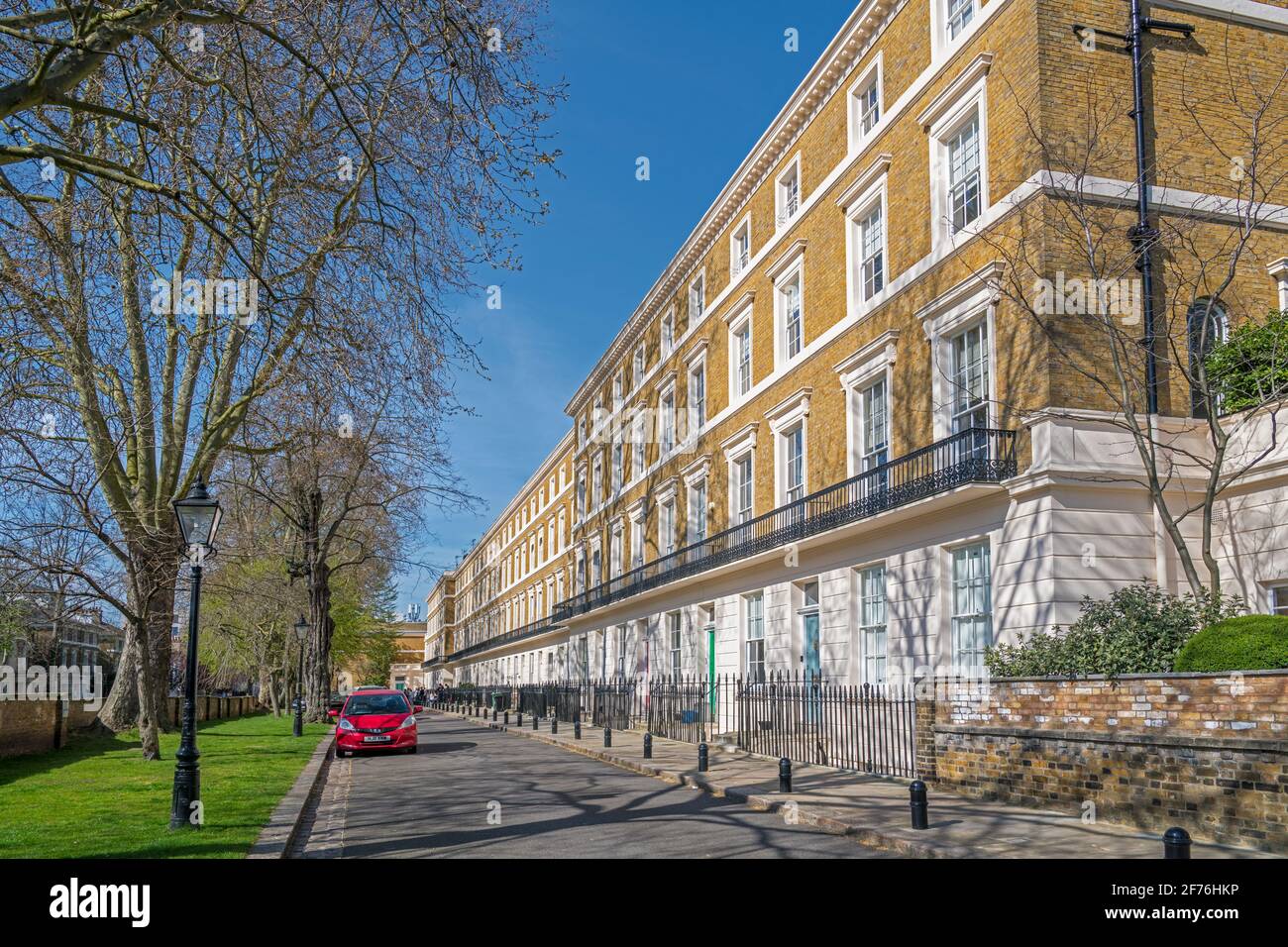 Regents park terrace hi-res stock photography and images - Alamy