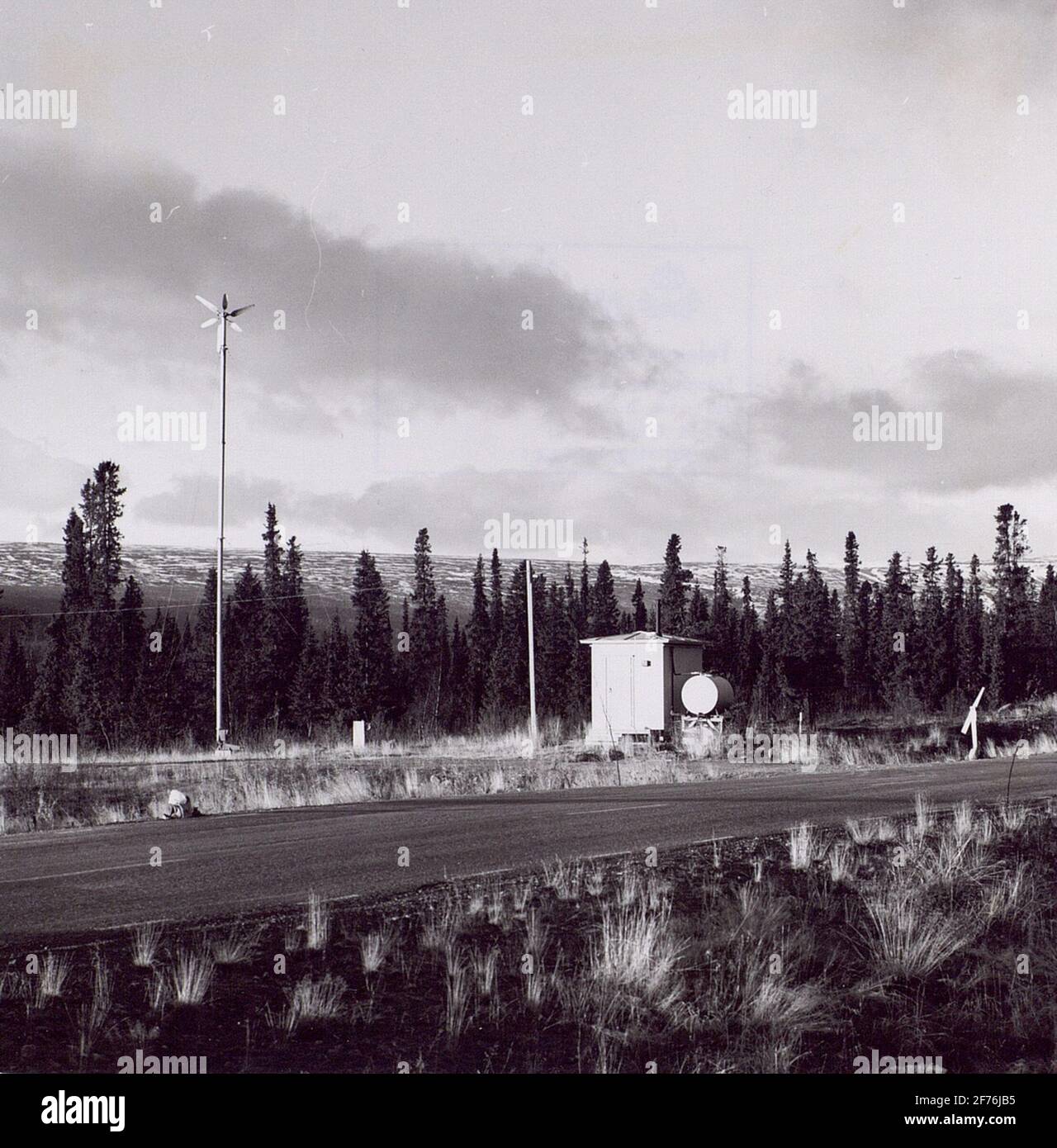 Here's how the Televerket's wind power-driven phone station looked. In ...