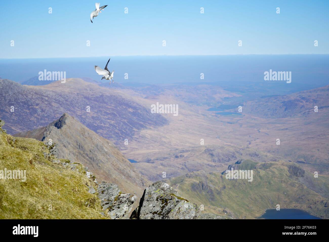 Spring Journey to Snowdon Mountain 3-11 Stock Photo - Alamy