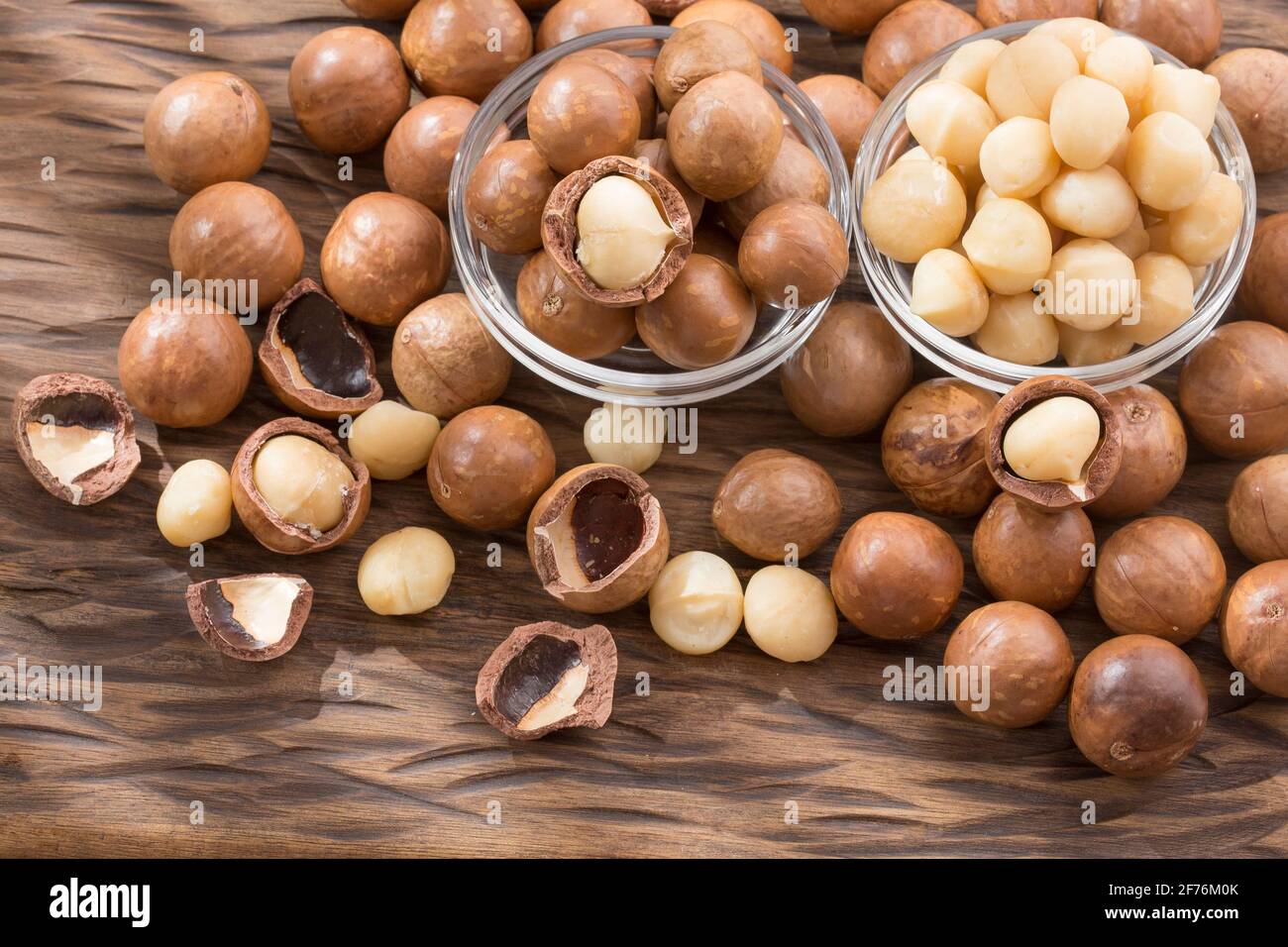 Macadamia nuts - Macadamia integrifolia Stock Photo - Alamy