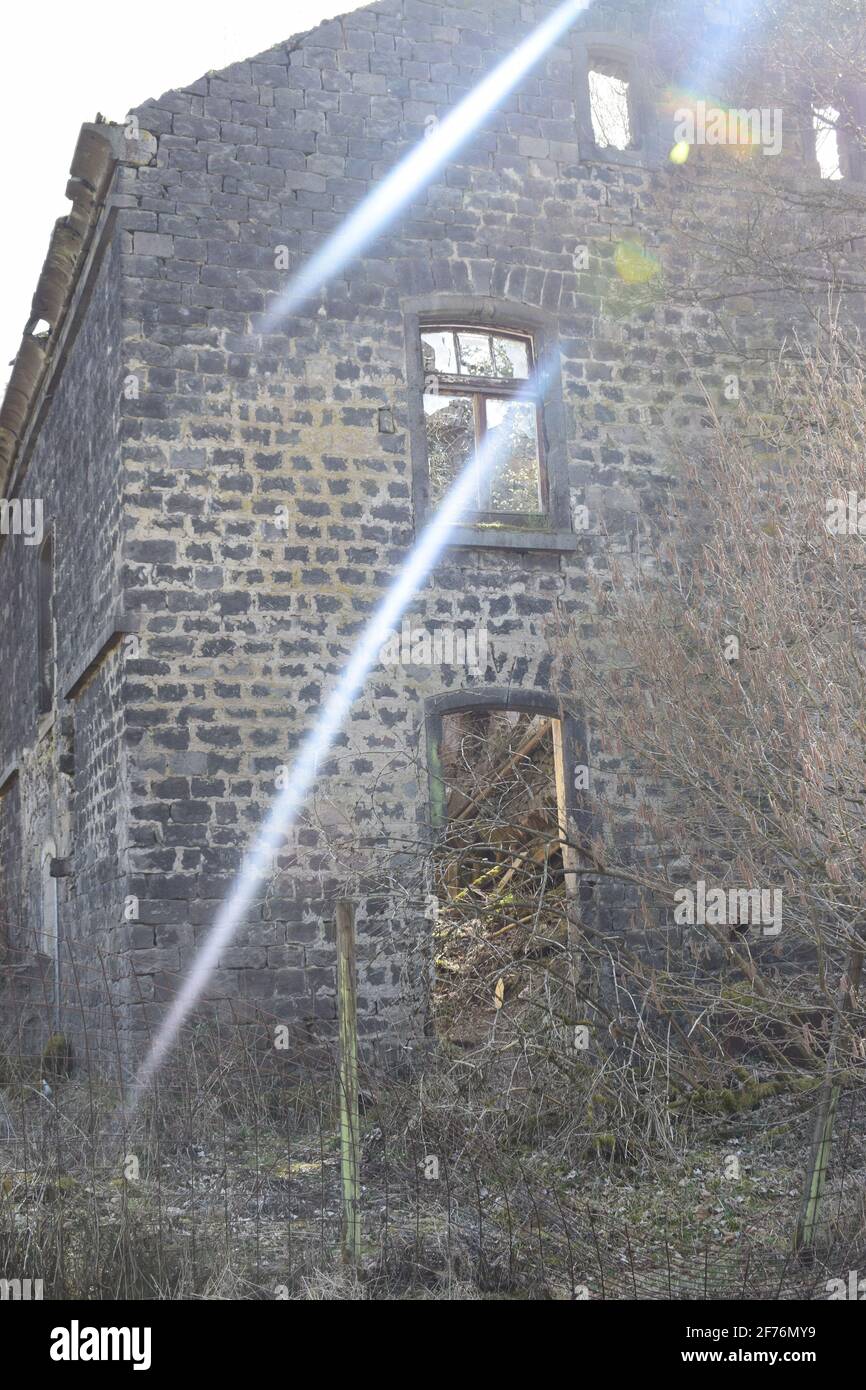 old mill ruin Stock Photo - Alamy