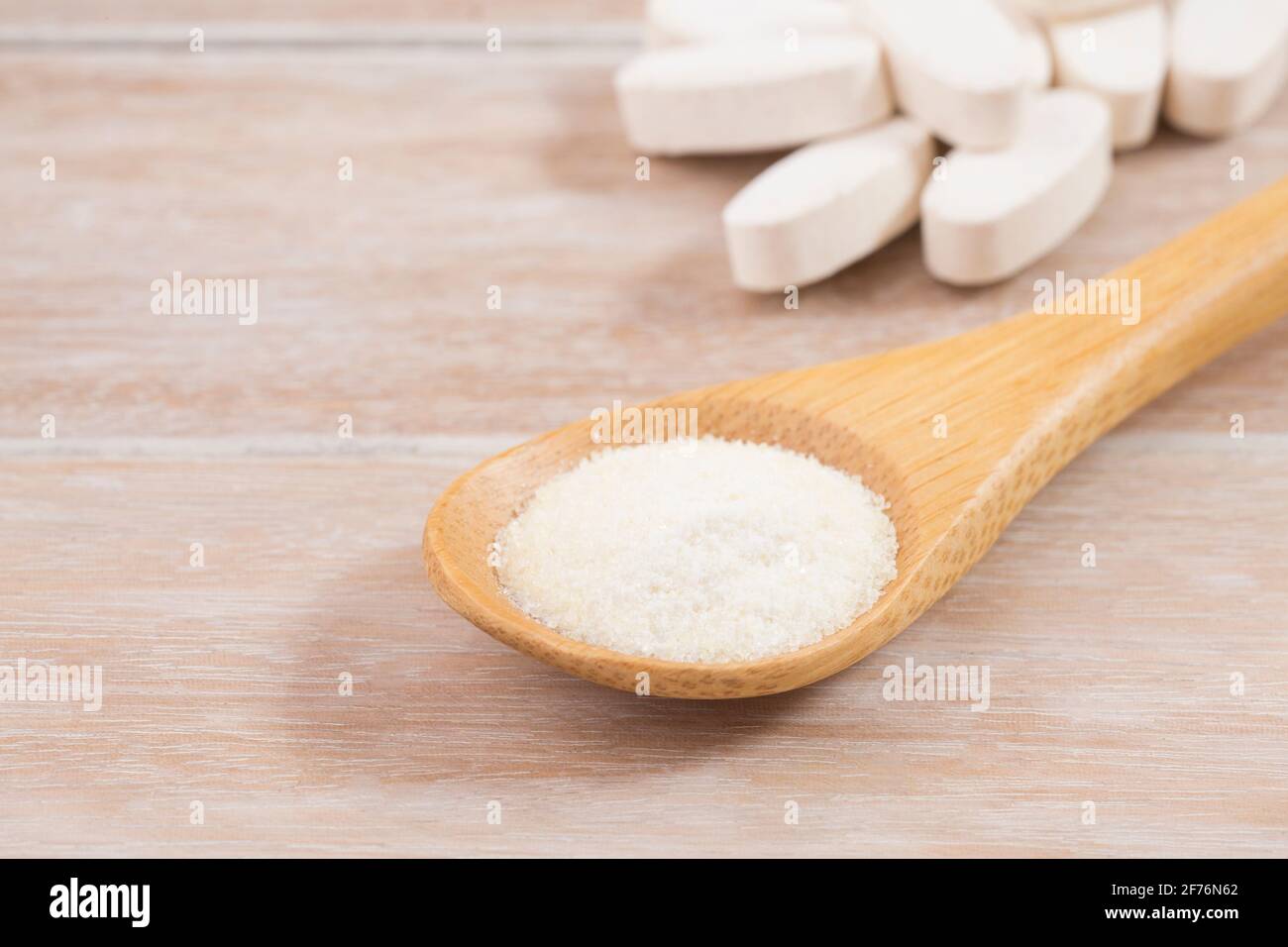Pills powder collagen protein hi-res stock photography and images - Alamy