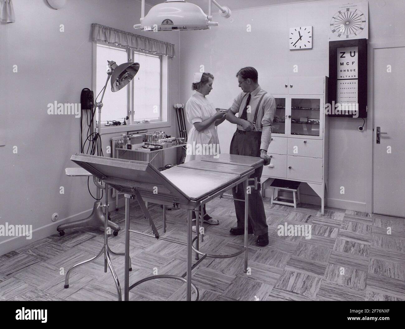 1960s office reception hi-res stock photography and images - Alamy