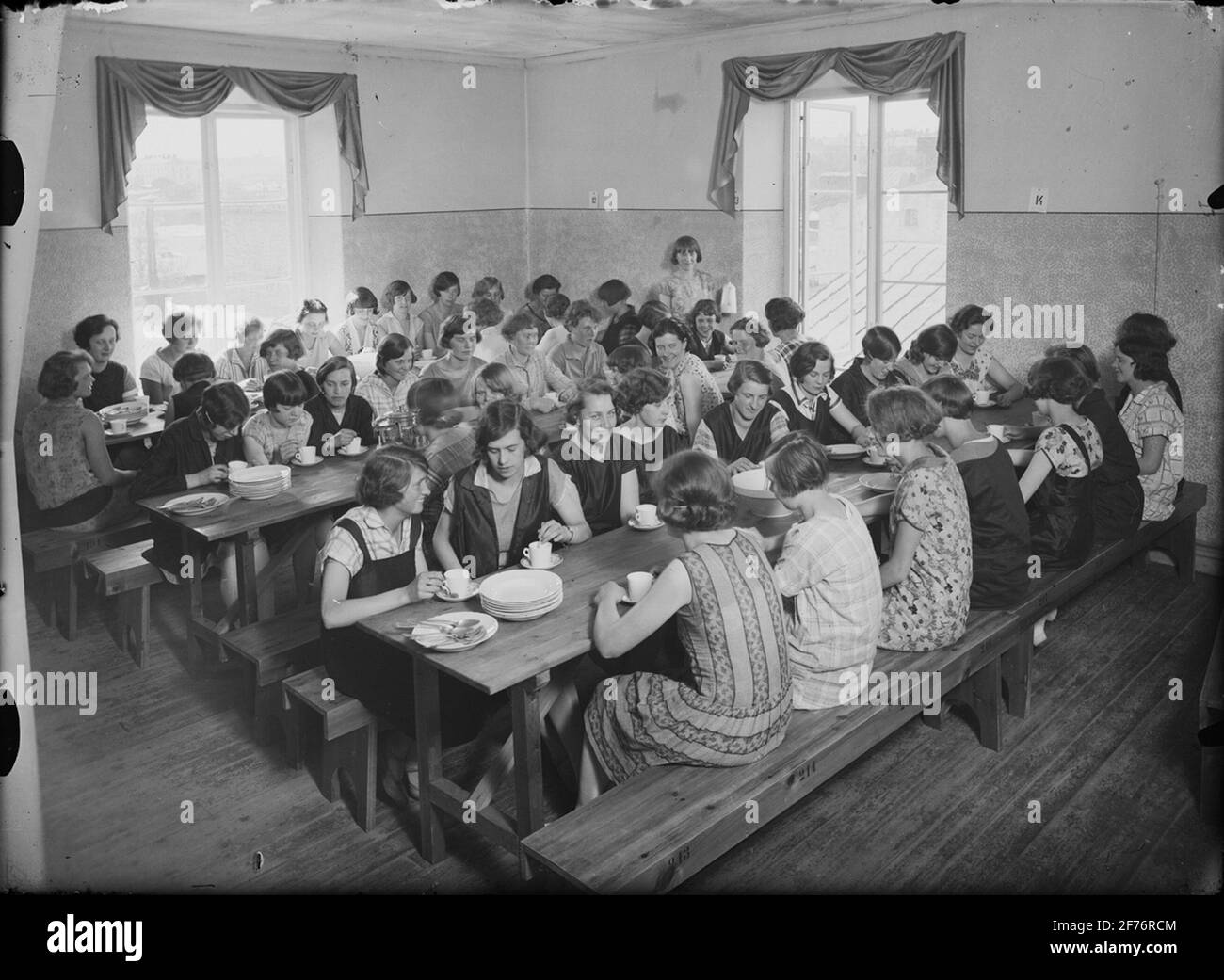 Factory lunch room hi-res stock photography and images - Alamy