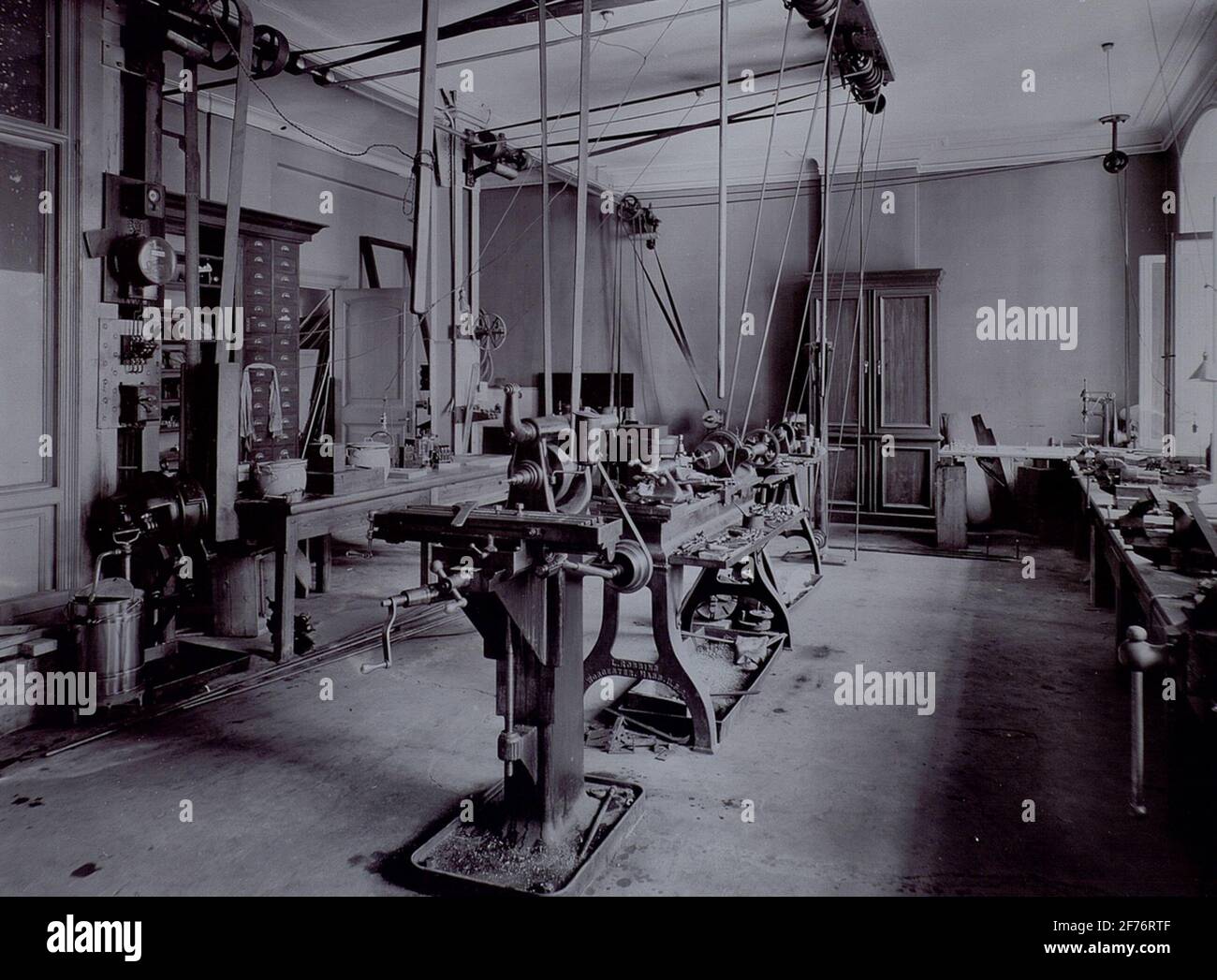 Telephone station russia hi-res stock photography and images - Alamy