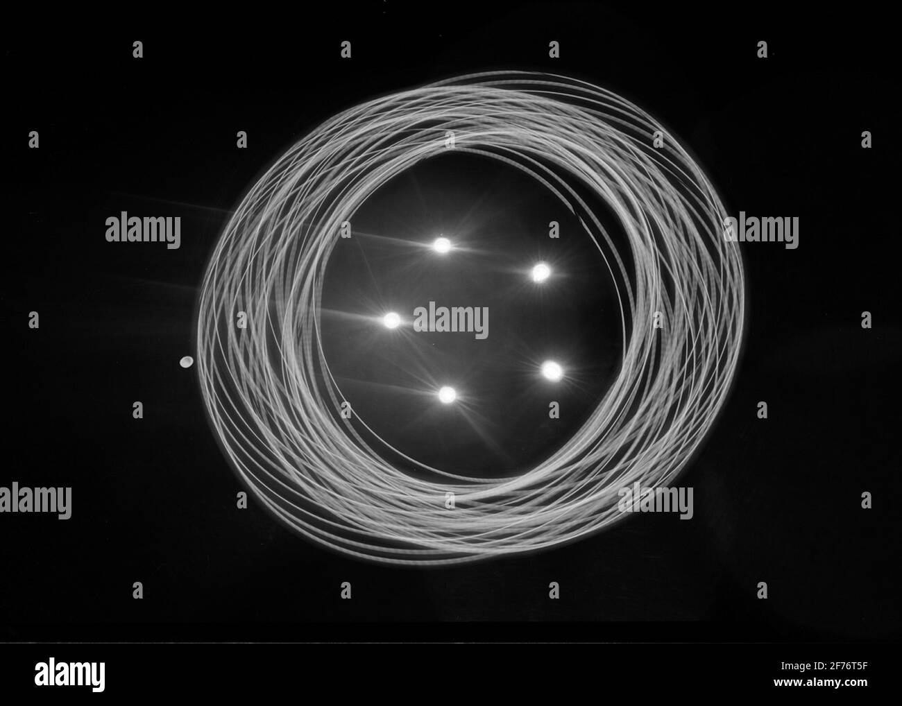 Picture from the Atomarium at the Technical Museum.Partikelspela ...
