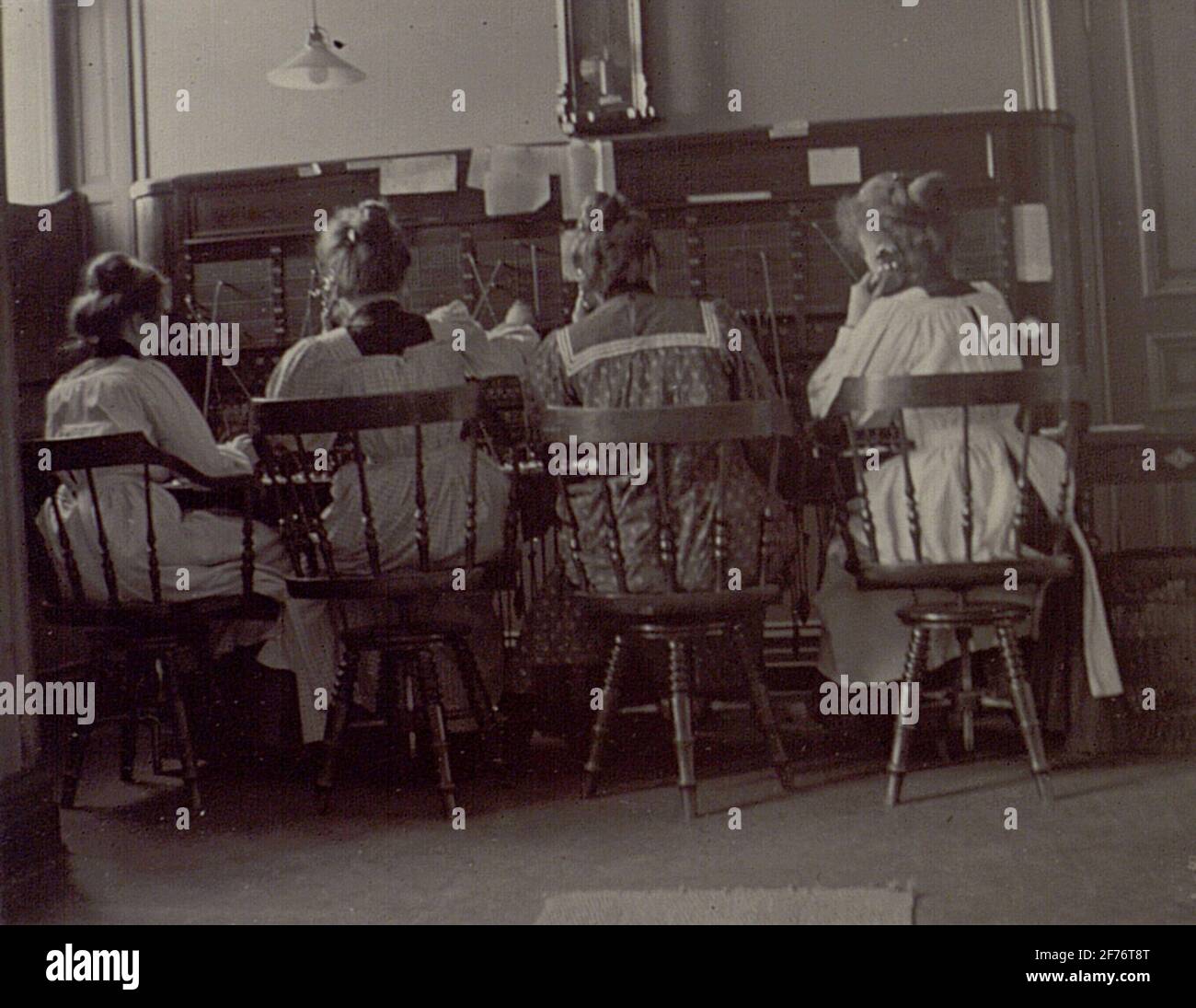 Telephone exchange workers in hi-res stock photography and images - Alamy