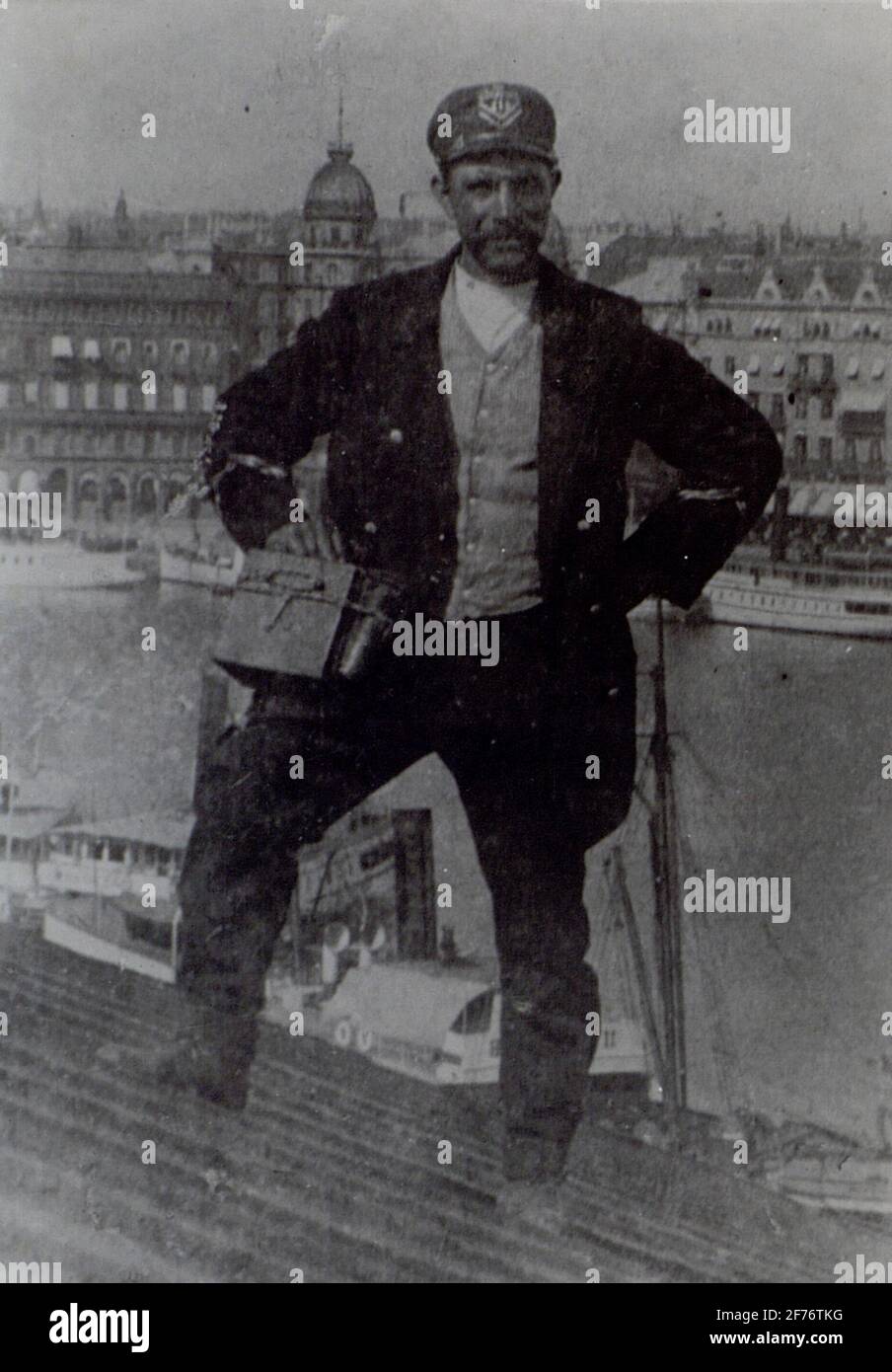 Telephone workers on the roof to the ship bridge 2 Stock Photo - Alamy