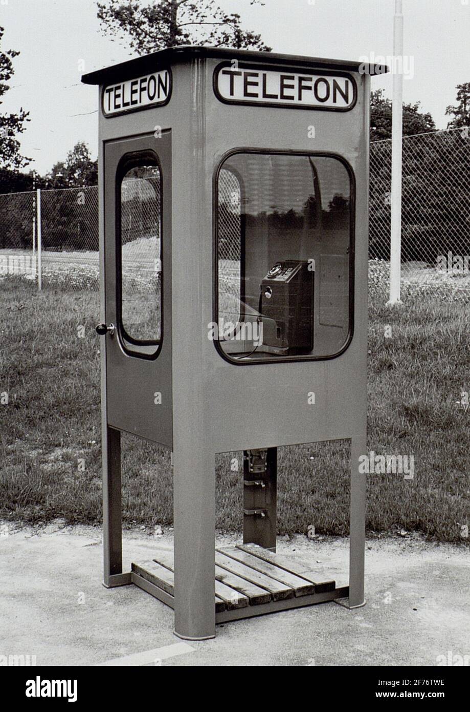 1940s phone booth hi-res stock photography and images - Alamy