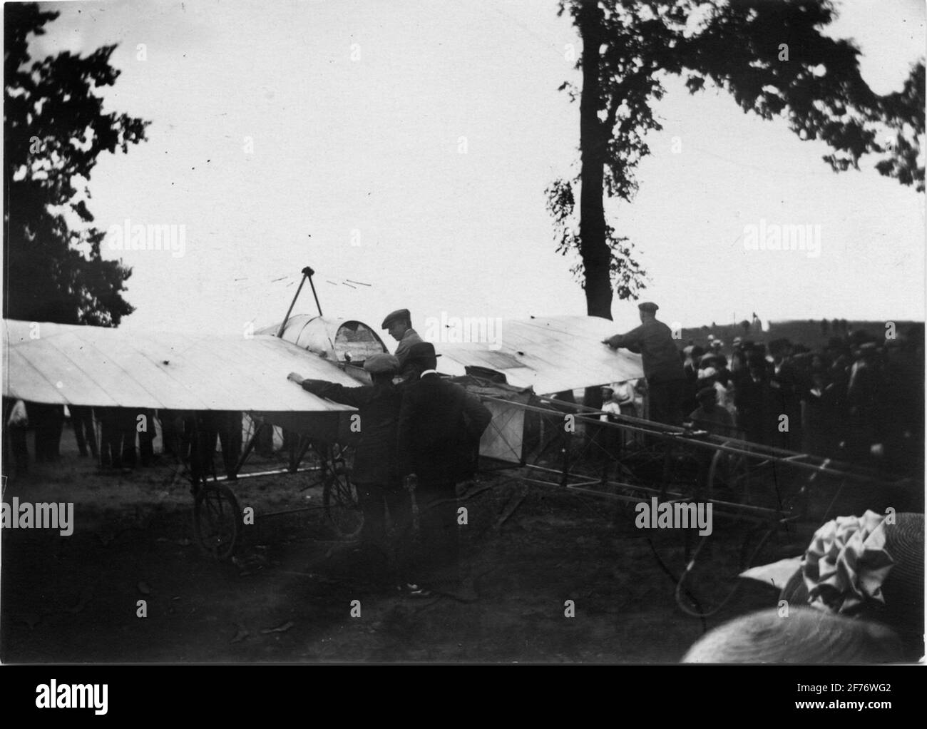 Thulin in aircraft at the Gärdet in Stockholm in 1913 Stock Photo - Alamy