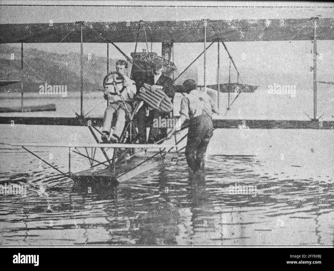 Water motifs hi-res stock photography and images - Alamy