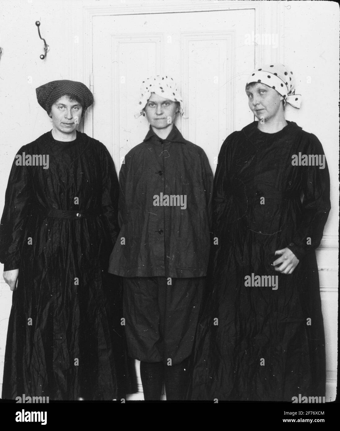Female farm workers Black and White Stock Photos & Images - Alamy