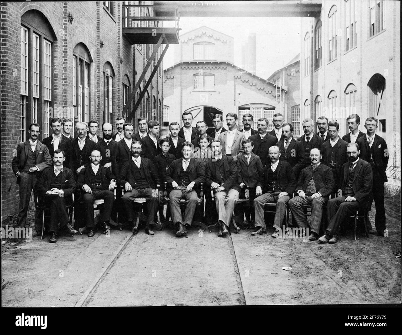 Edison General Electric Co. Group portrait. Rickard Göransson, third ...
