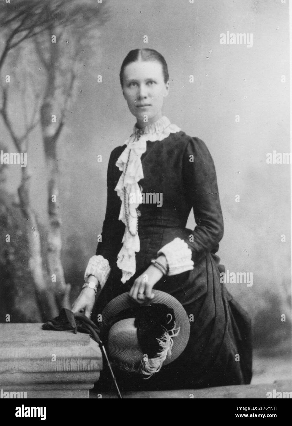 Portrait of Karl Wilhelm Hagelins Mrs. Hilda.Filden is included in two ...