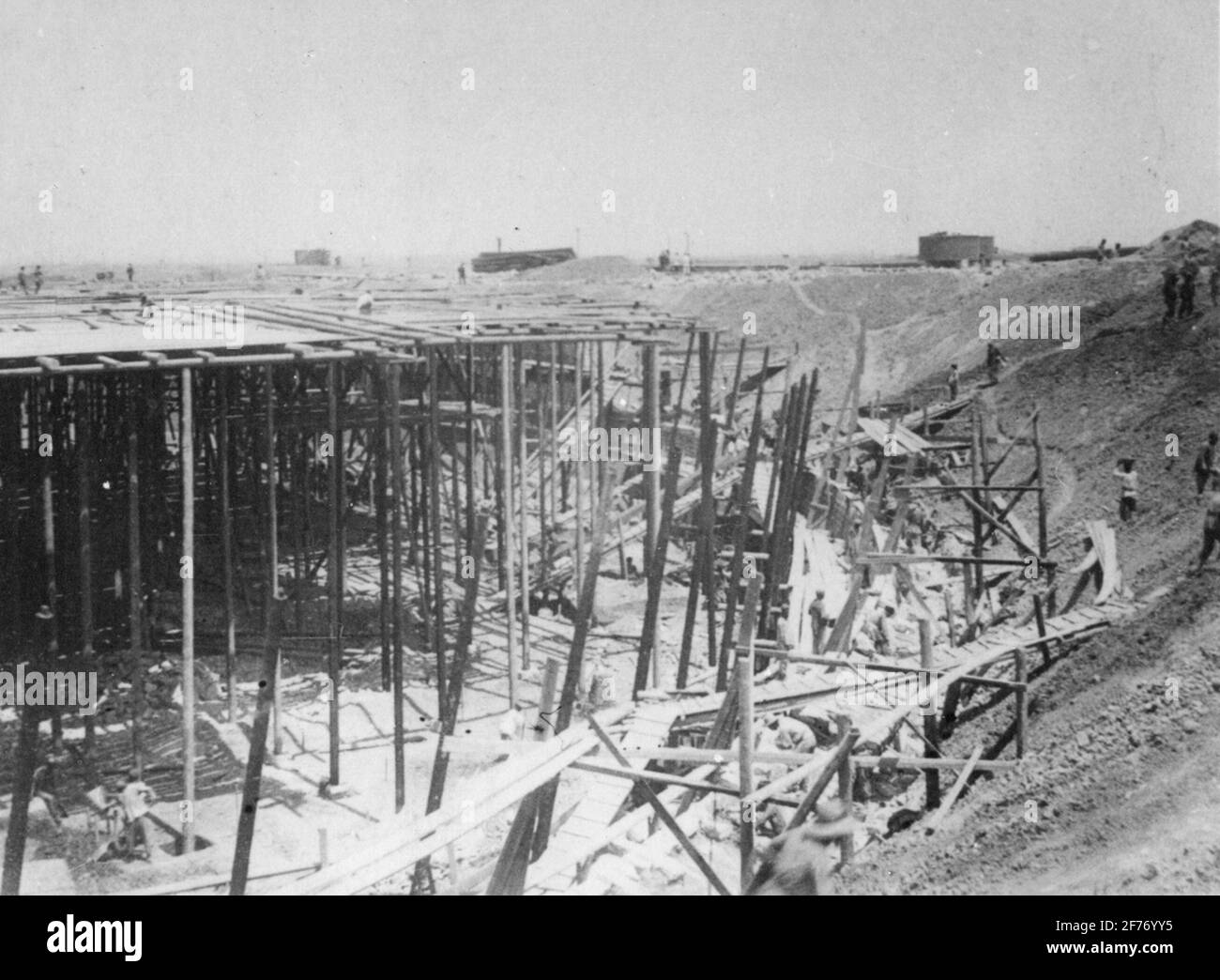 Construction in baku Black and White Stock Photos & Images - Alamy