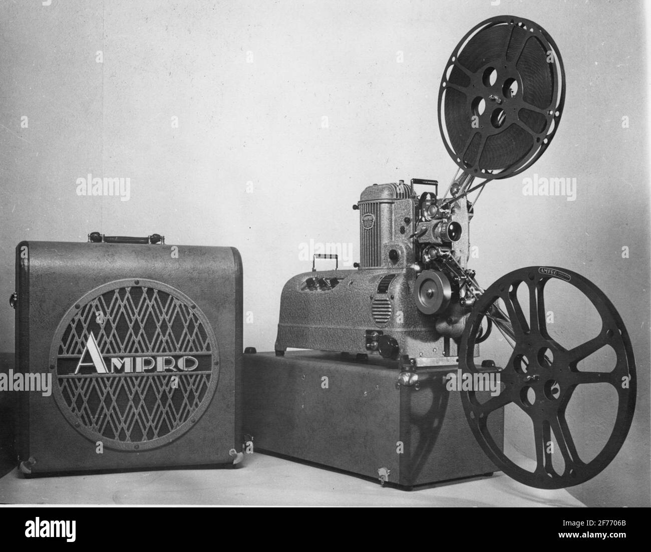 Early movie projector hi-res stock photography and images - Alamy