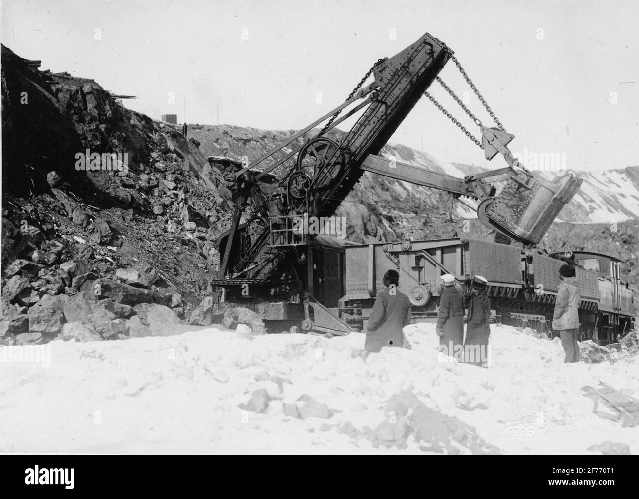 Iron ore fields. Electric load scoop at Kirunavaara Stock Photo - Alamy
