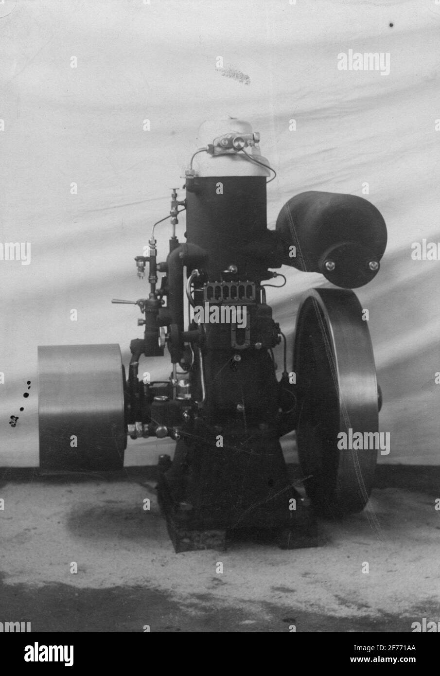 Early motor era Black and White Stock Photos & Images - Alamy