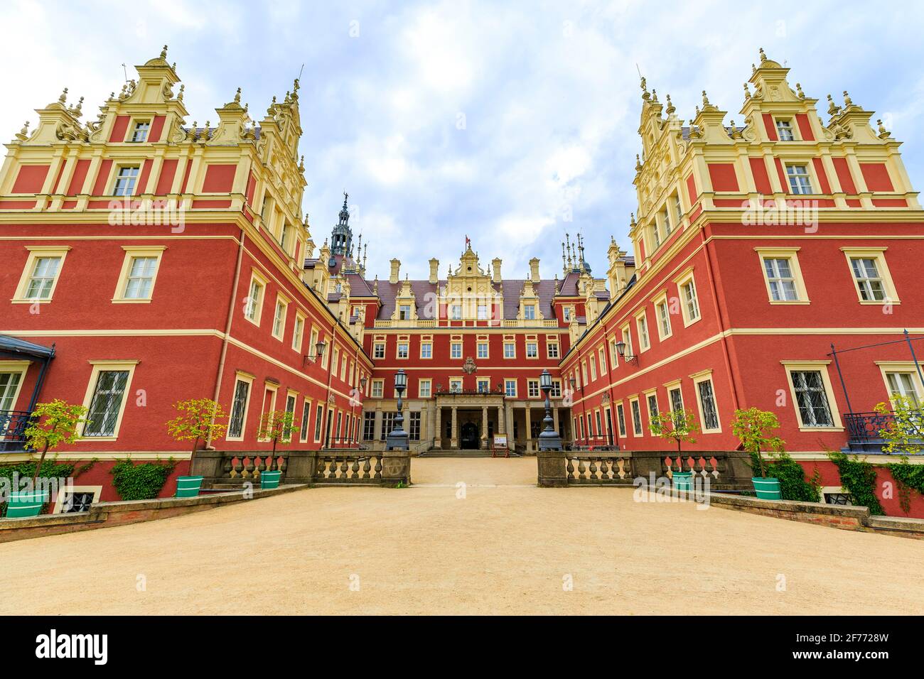 Muskau castle history hi-res stock photography and images - Alamy