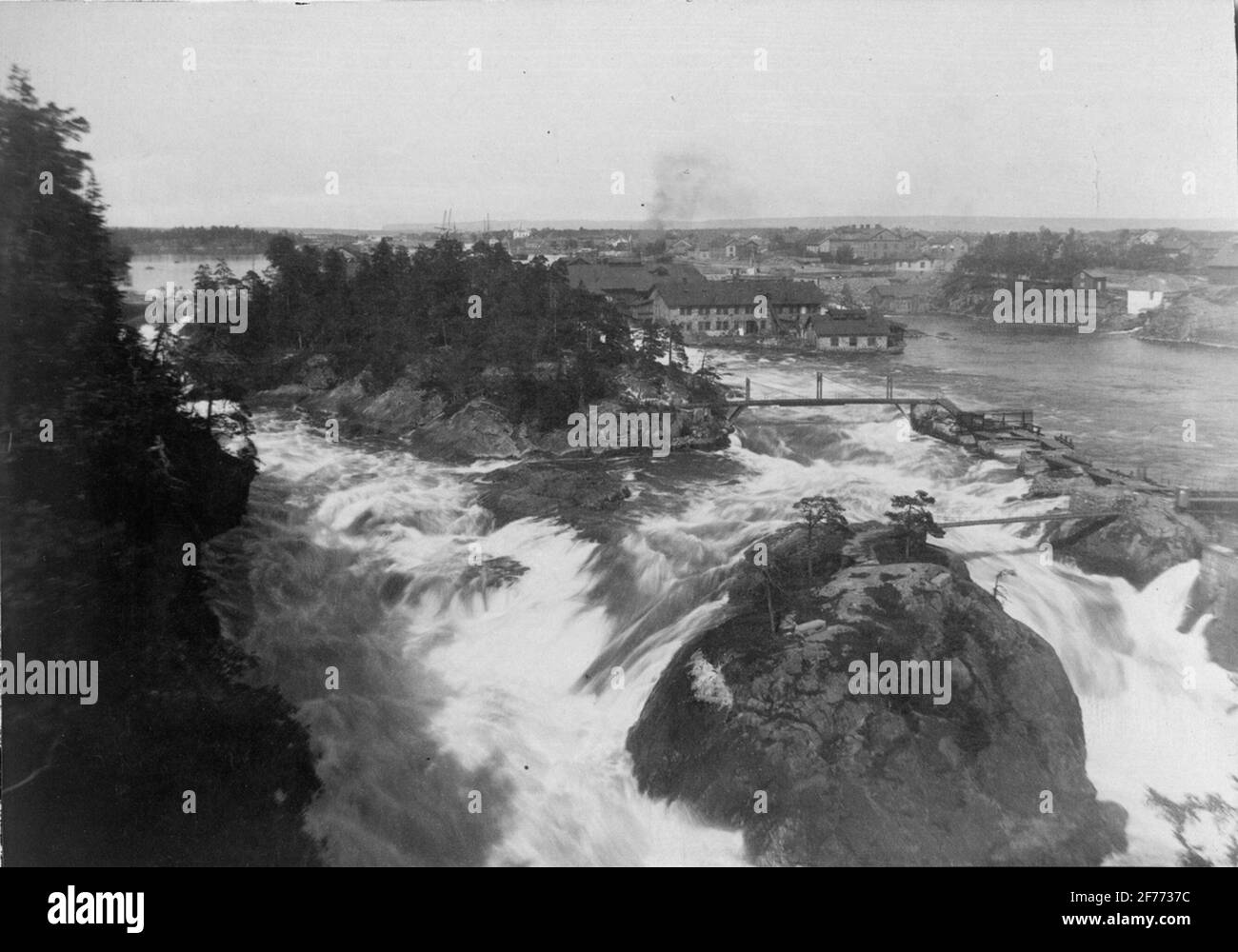 View of the Gull Island and the top of the rapids at Trollhättan ...