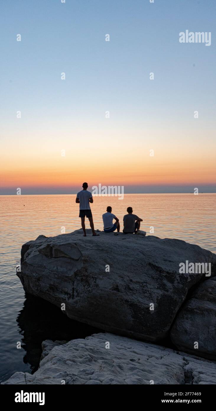 Chilling beach hi-res stock photography and images - Alamy