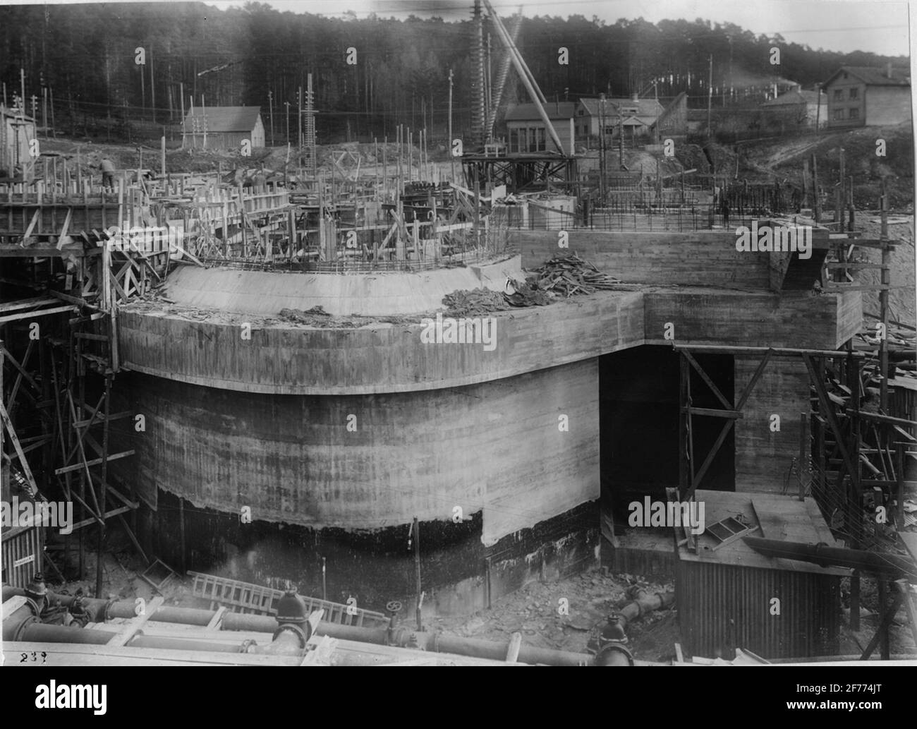 Södertälje channel. The rebuilding. View of the back of the lower door ...