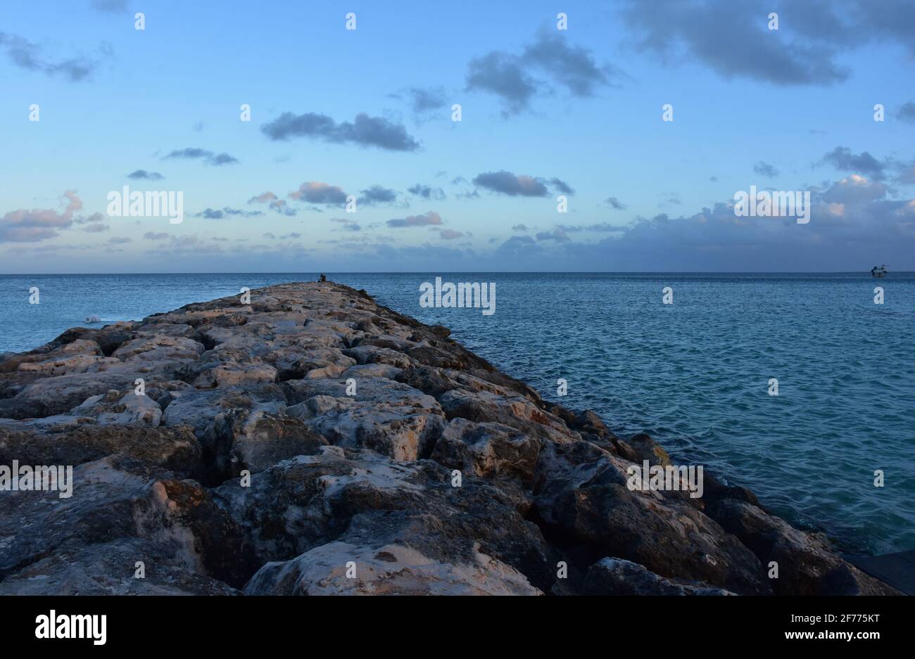 Pretty view of a scenic breakwater of the beach in Aruba Stock Photo ...