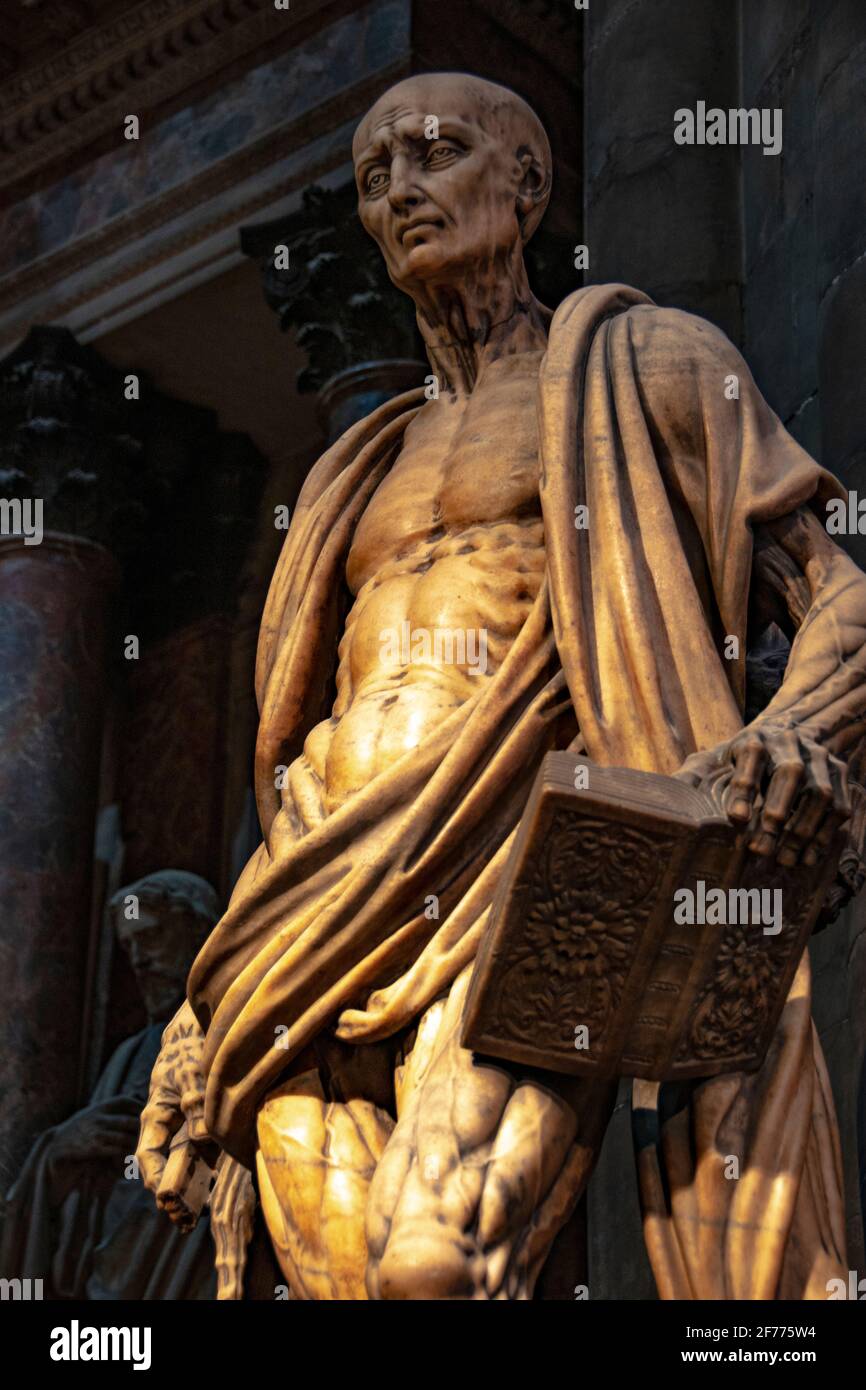 Flayed alive hi-res stock photography and images - Alamy