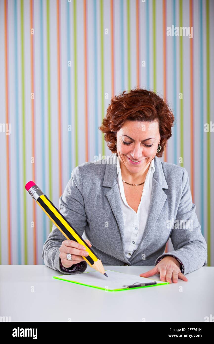 Modern pencil writing hi-res stock photography and images - Alamy