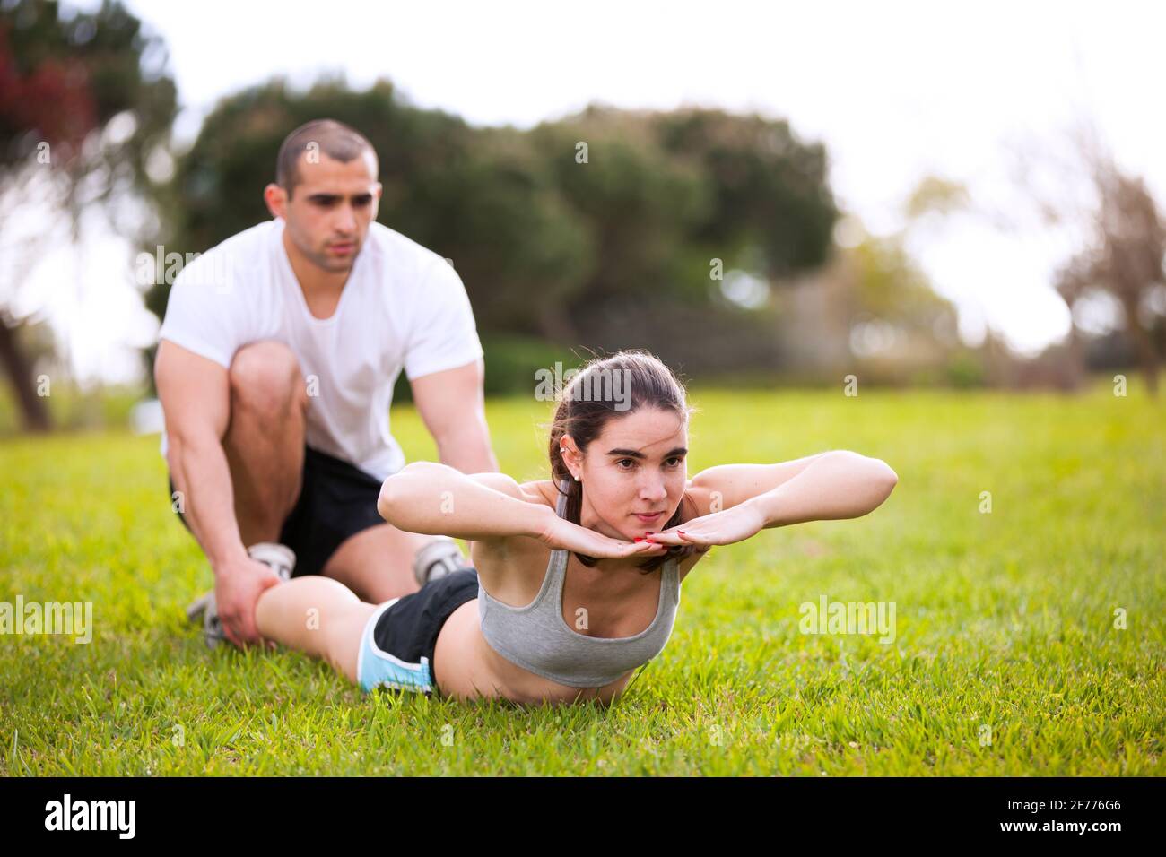 Couple exercise exercising together hi-res stock photography and images ...