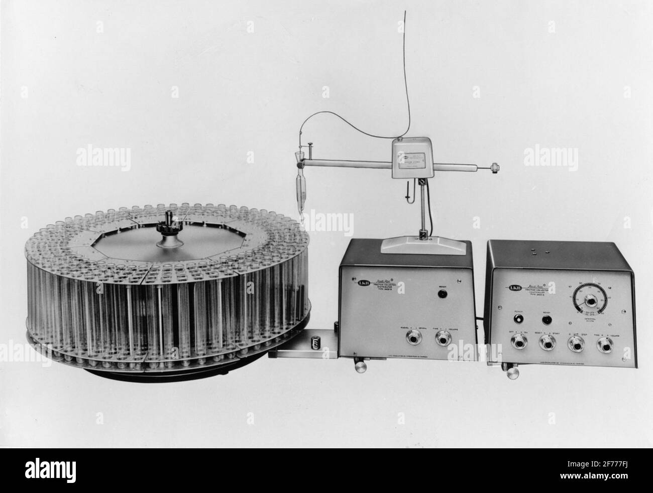 Fraction collector hi-res stock photography and images - Alamy