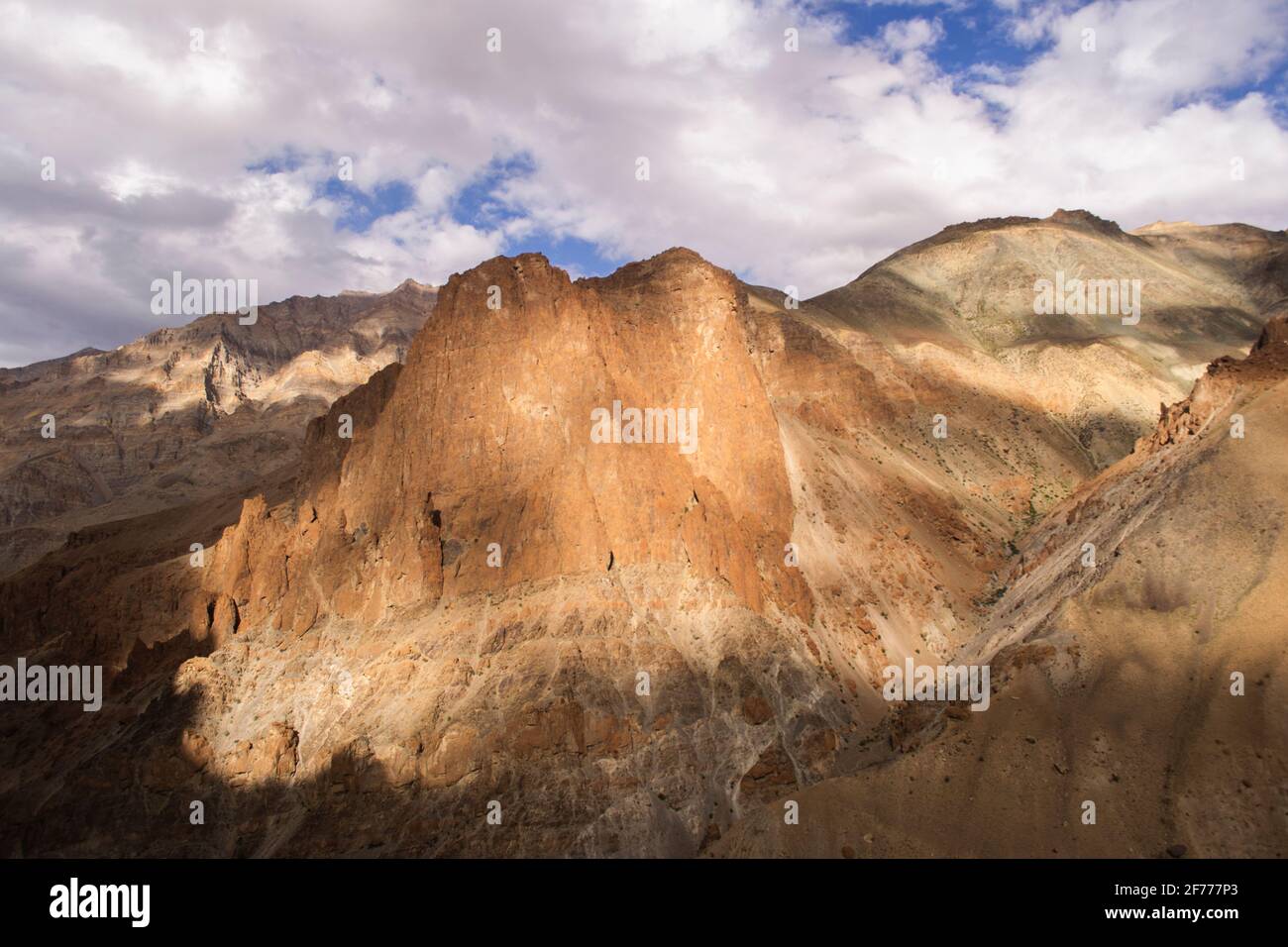 Indian foothill hi-res stock photography and images - Alamy