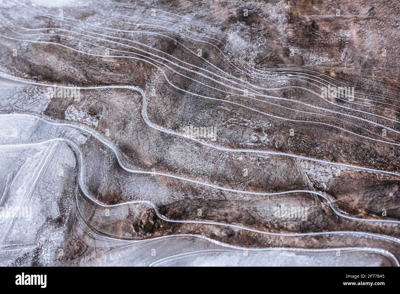 Thin ice on water hi-res stock photography and images - Alamy