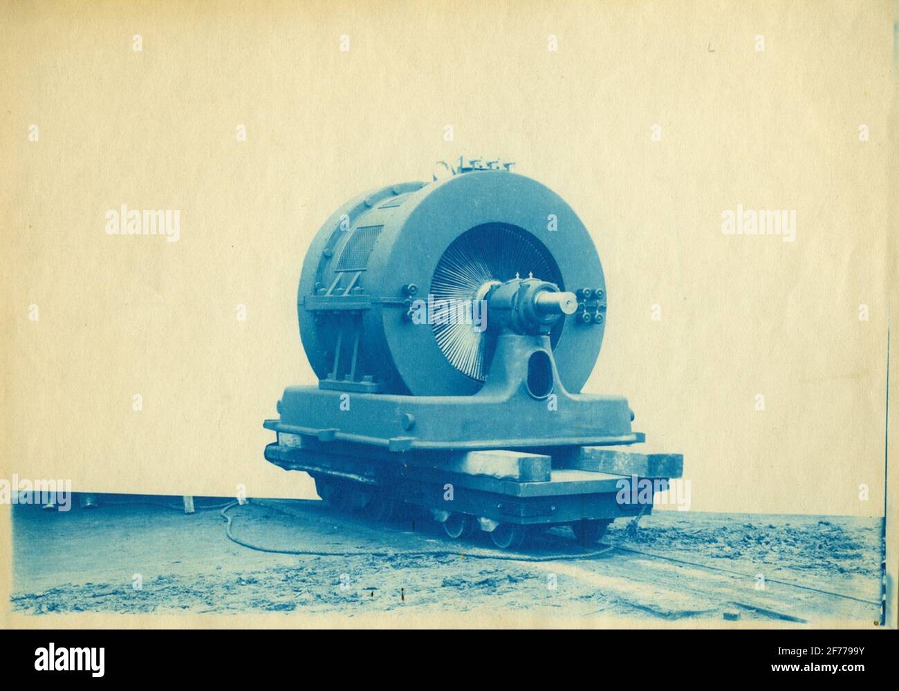 Electricity magnet generator hi-res stock photography and images - Alamy