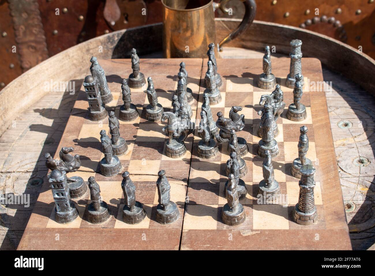 Ancient chess set hi-res stock photography and images - Alamy