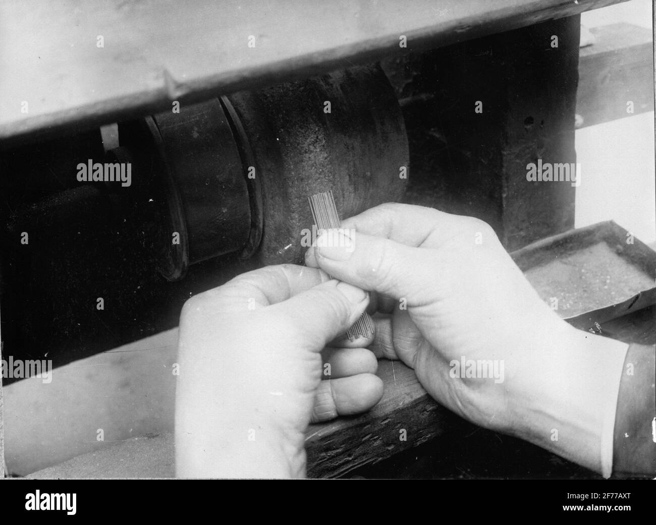 Grinding techniques hi-res stock photography and images - Alamy