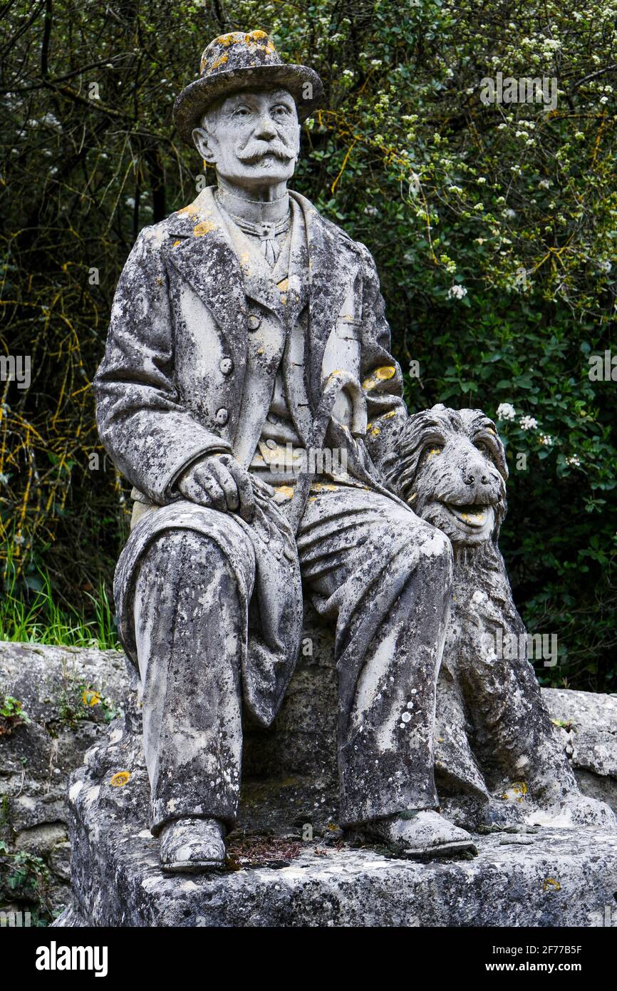 Pierre Léon Boissin statue, Viviers, Ardeche, France Stock Photo - Alamy